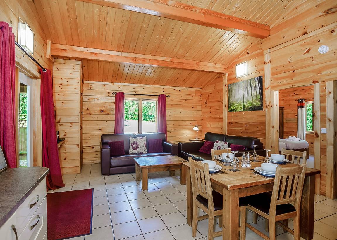 Chalet ∙ 2 Bedrooms ∙ 4 Guests - Caverswall Castle