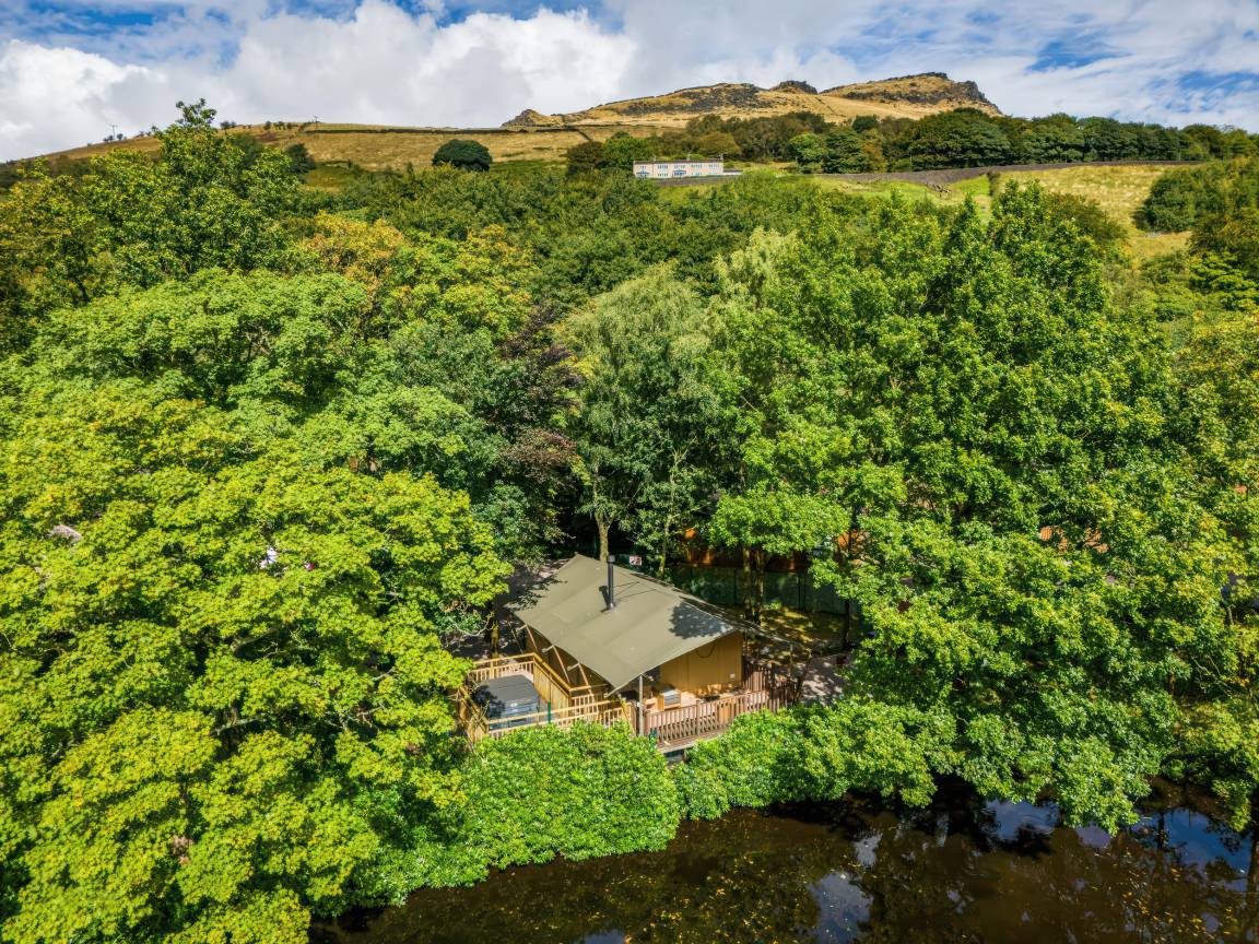 Cottage ∙ 3 Bedrooms ∙ 6 Guests - Oldham