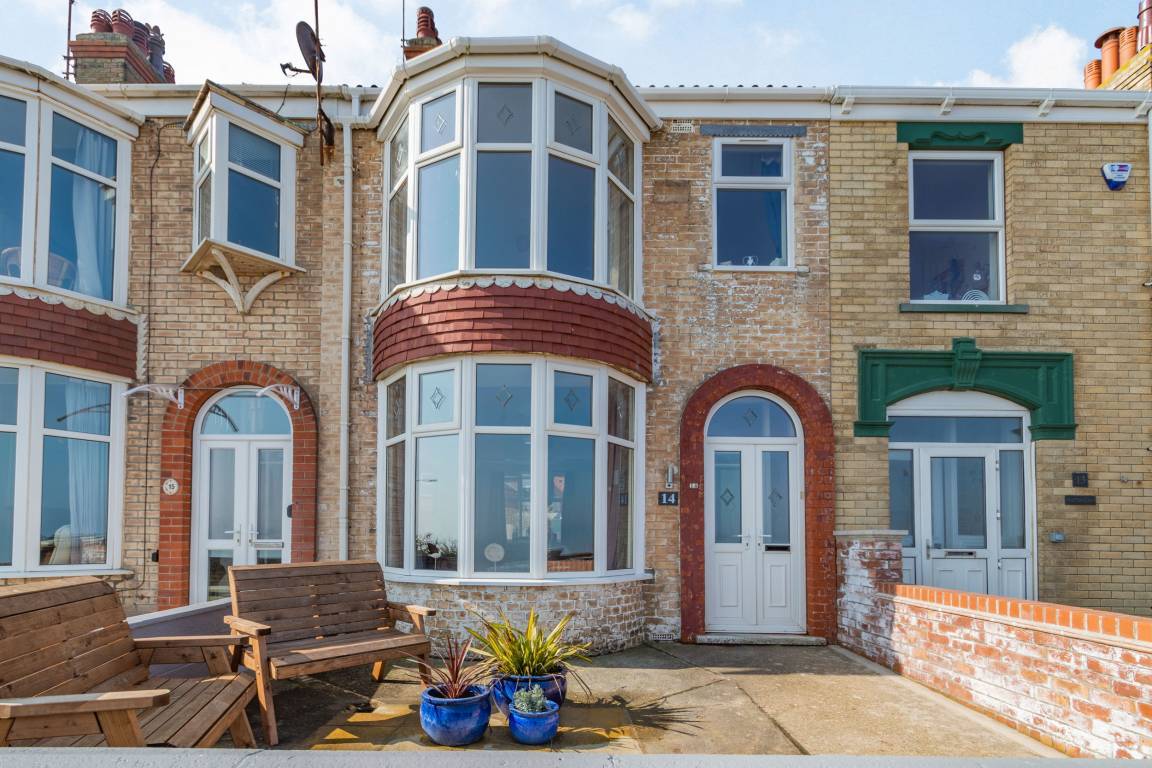 Cottage ∙ 2 Bedrooms ∙ 4 Guests - Withernsea
