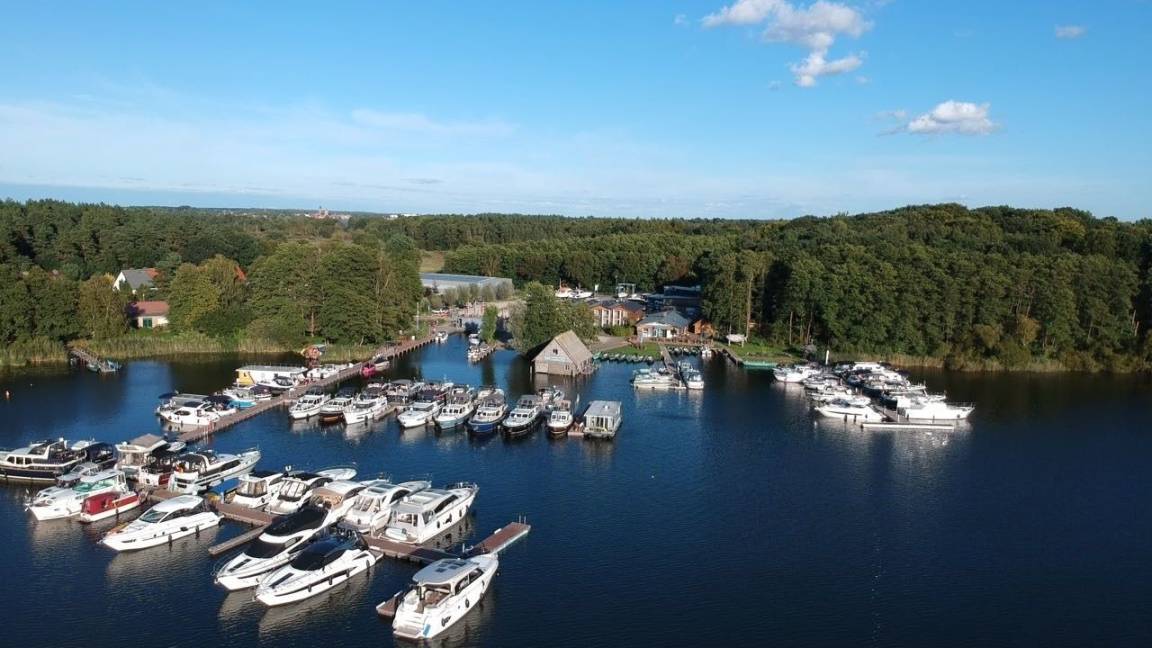 20 M² Hotel ∙ 2 Guests - Waren