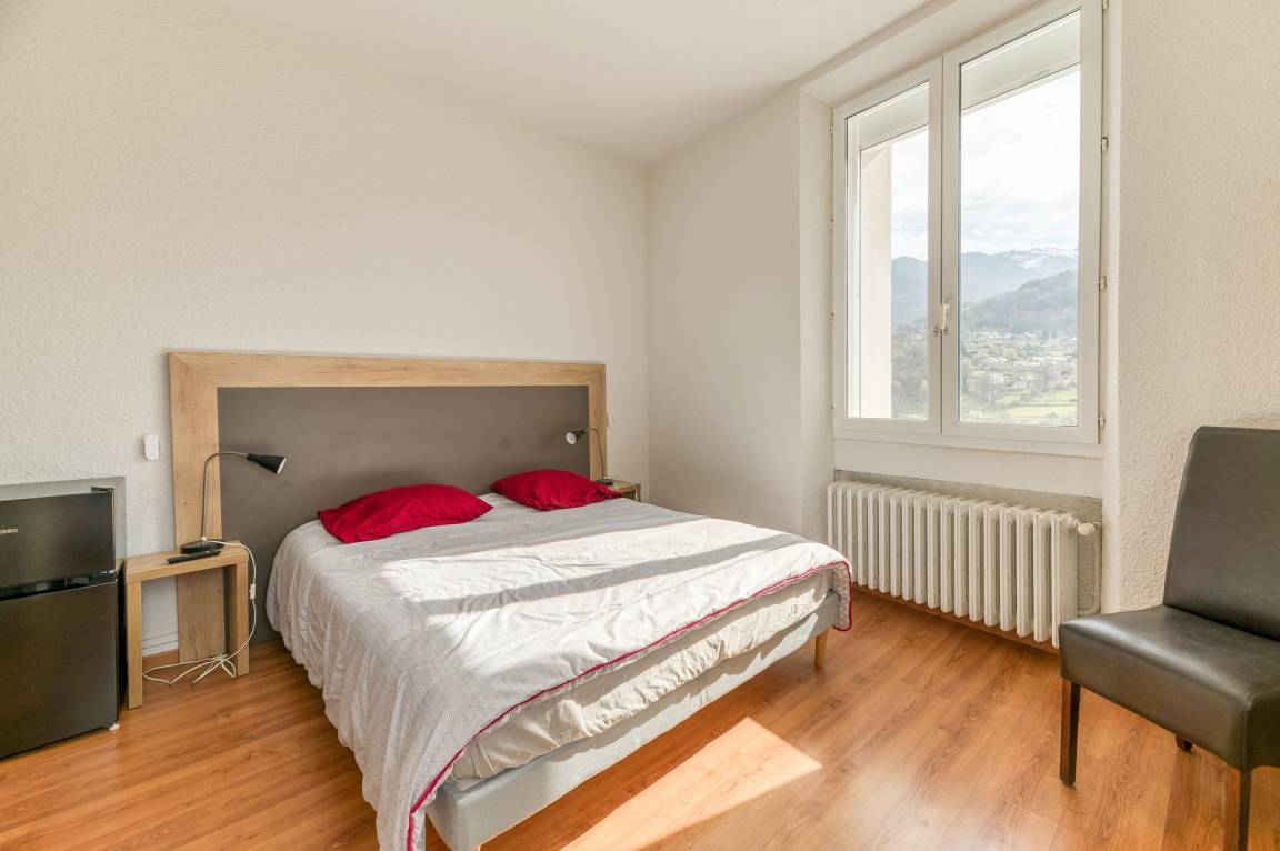 22 M² Appartement ∙ 1 Chambre ∙ 2 Personnes - Allevard