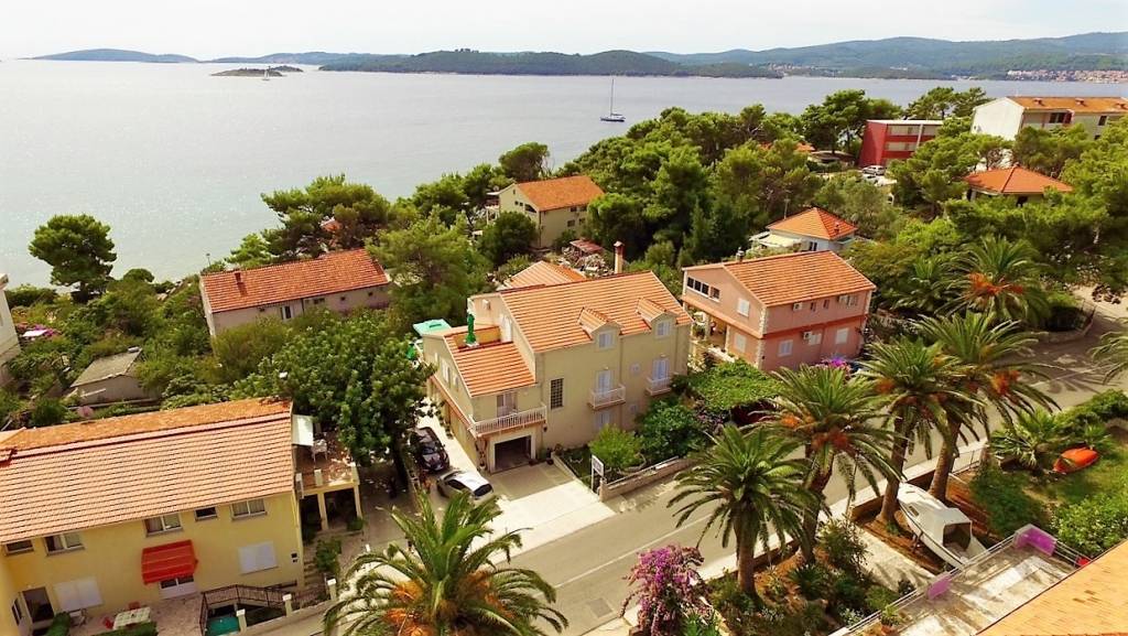 90 M² Ferienwohnung ∙ 2 Schlafzimmer ∙ 4 Gäste - Korčula