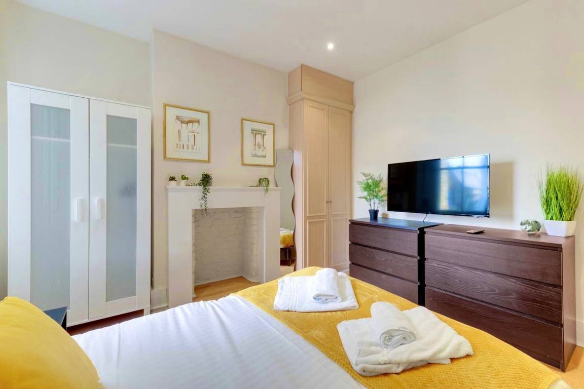 Maison De Vacances ∙ 2 Chambres ∙ 4 Personnes - Londres