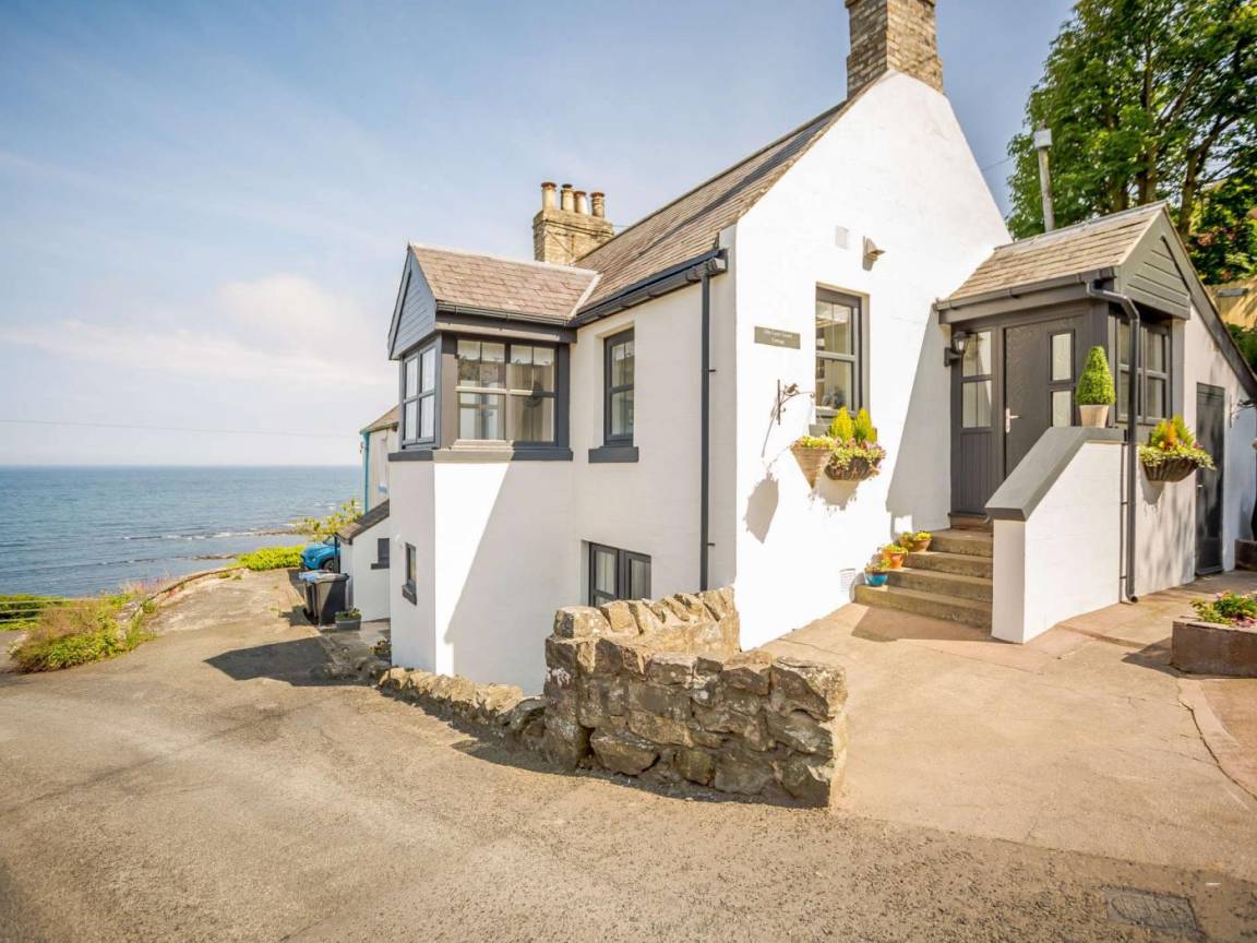 Cottage ∙ 3 Bedrooms ∙ 6 Guests - Eyemouth