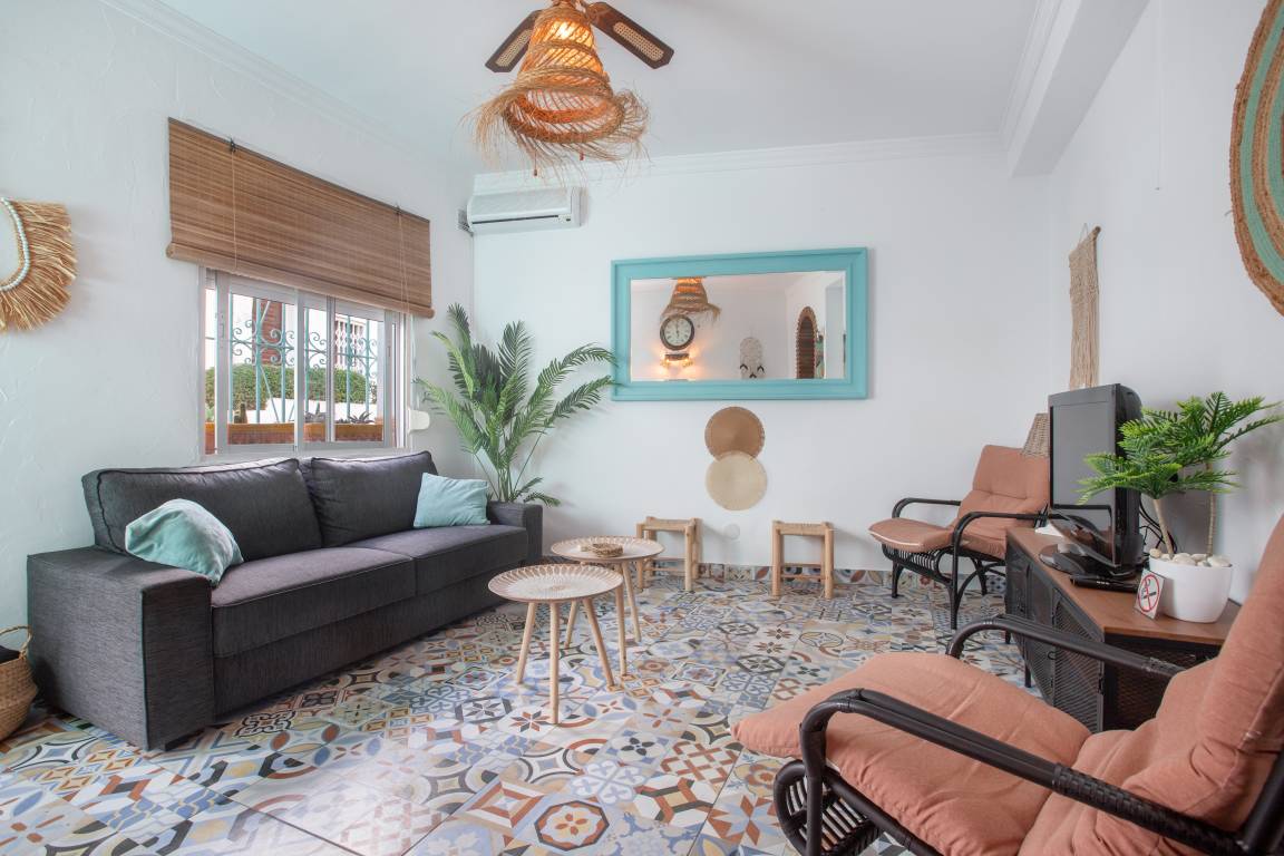 76 M² House ∙ 2 Bedrooms ∙ 4 Guests - Fuengirola