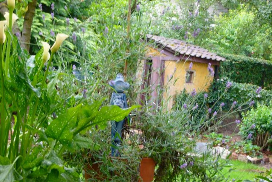 110 M² Apartment ∙ 2 Bedrooms ∙ 3 Guests - Frankfurt