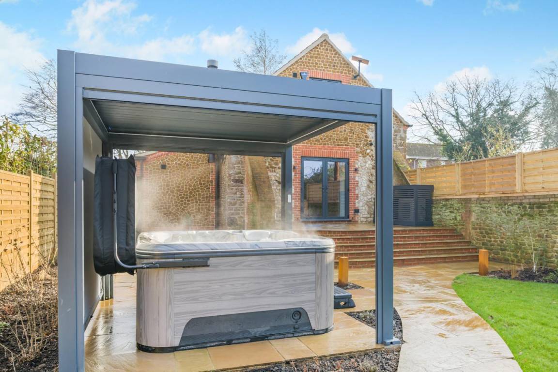 Cottage ∙ 4 Bedrooms ∙ 8 Guests - Heacham