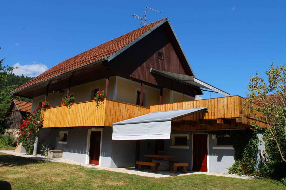 60 M² Apartment ∙ 2 Bedrooms ∙ 6 Guests - Slovenia