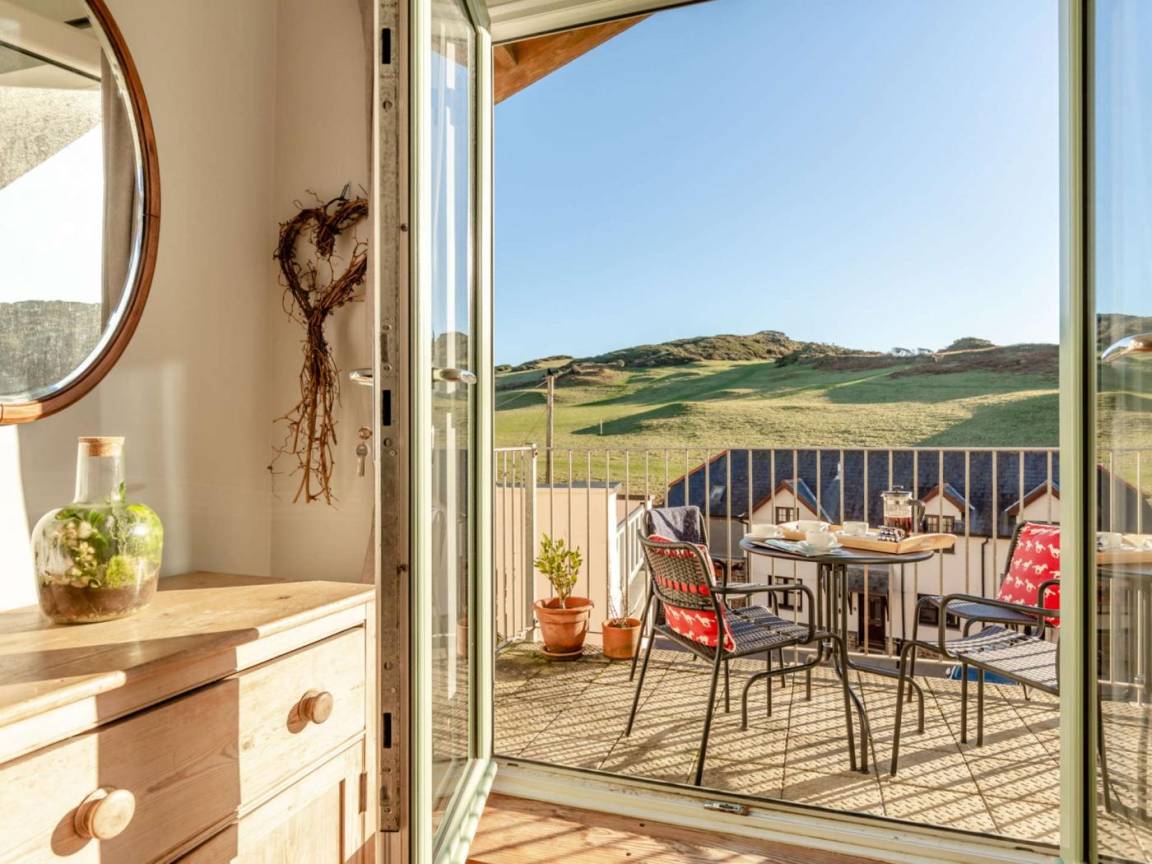Cottage ∙ 4 Bedrooms ∙ 8 Guests - Croyde