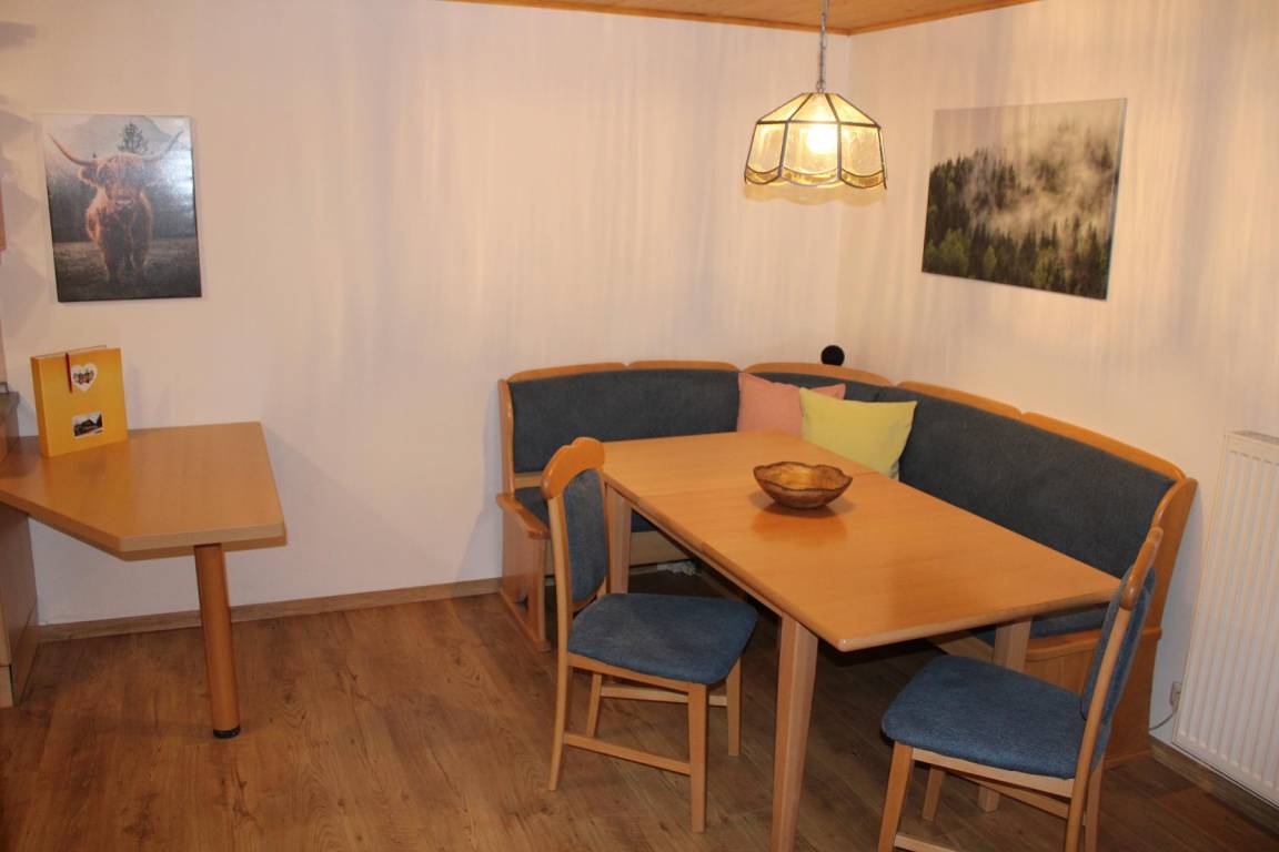 70 M² Ferienwohnung ∙ 2 Schlafzimmer ∙ 6 Gäste - Lam