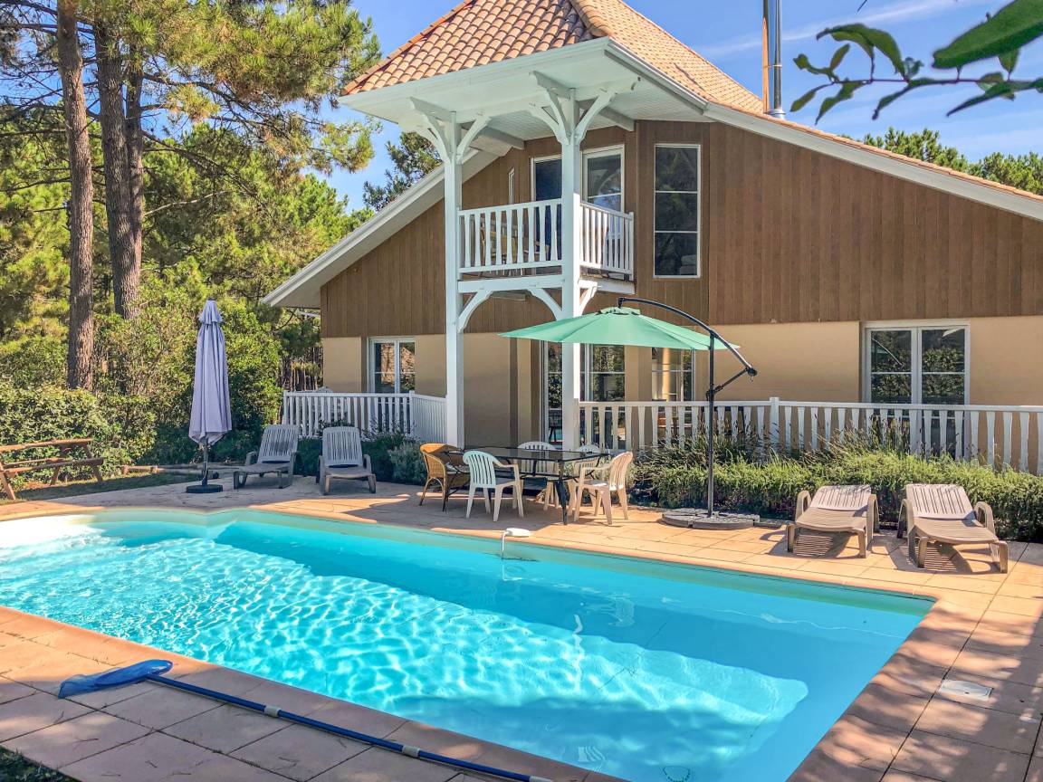 112 M² House ∙ 4 Bedrooms ∙ 8 Guests - Lacanau