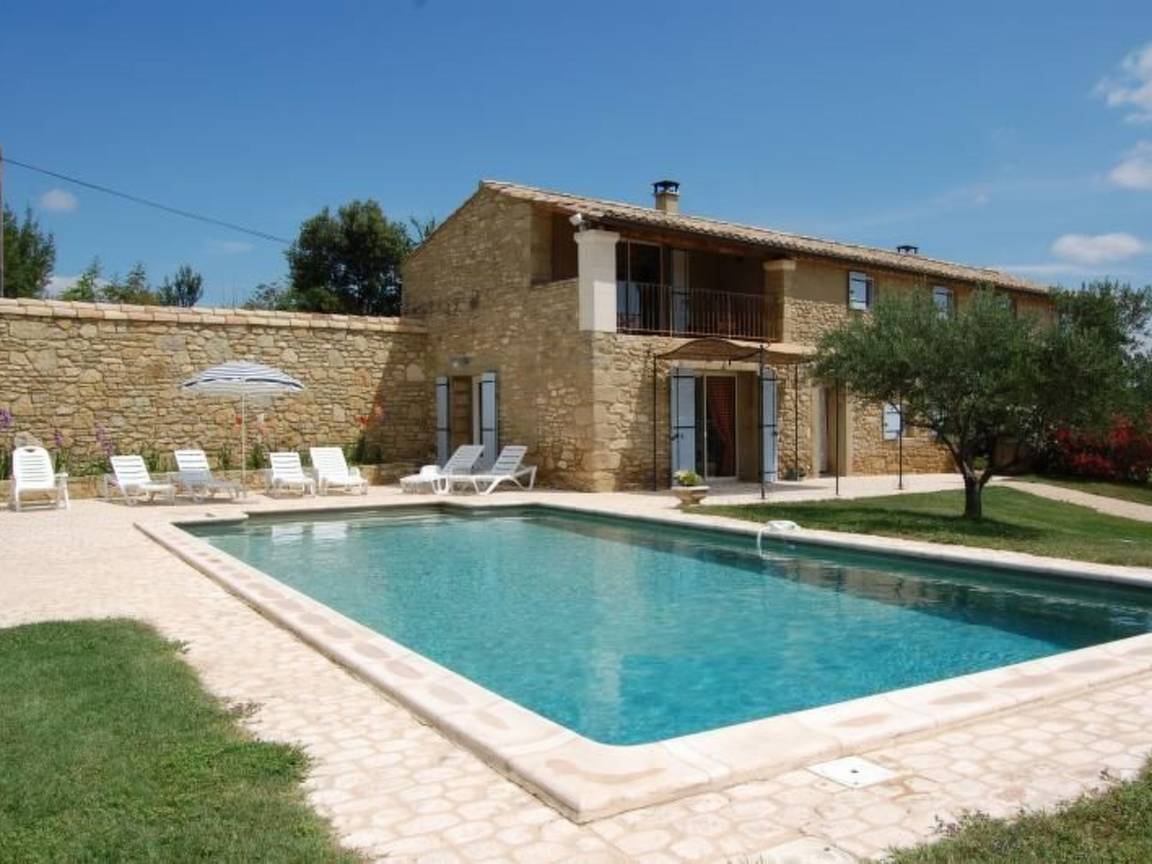 150 M² Maison De Vacances ∙ 4 Chambres ∙ 8 Personnes - Uzès