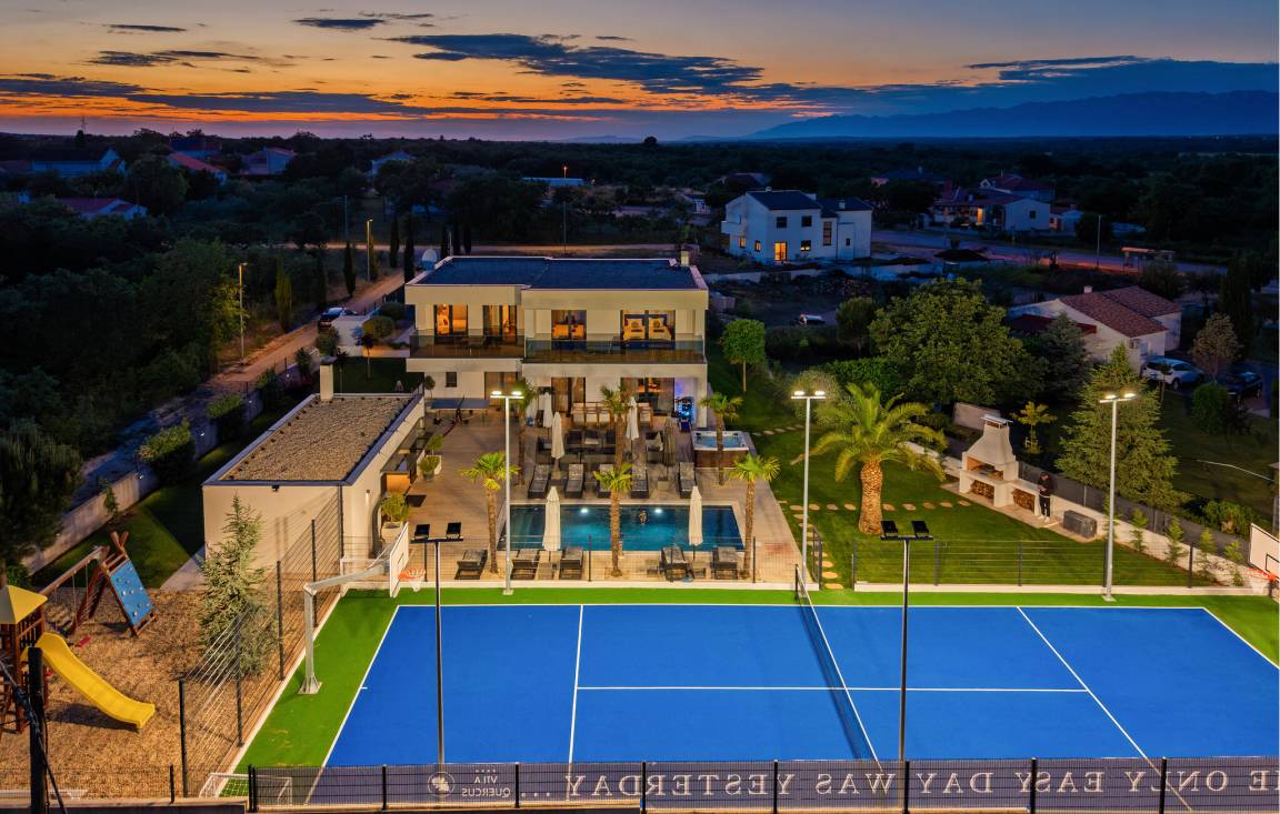 400 M² Ferienhaus ∙ 5 Schlafzimmer ∙ 13 Gäste - Zadar