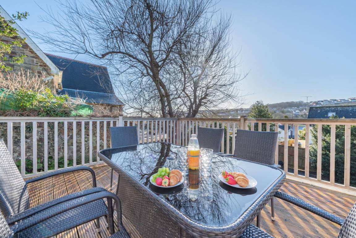 Cottage ∙ 3 Bedrooms ∙ 5 Guests - Saundersfoot