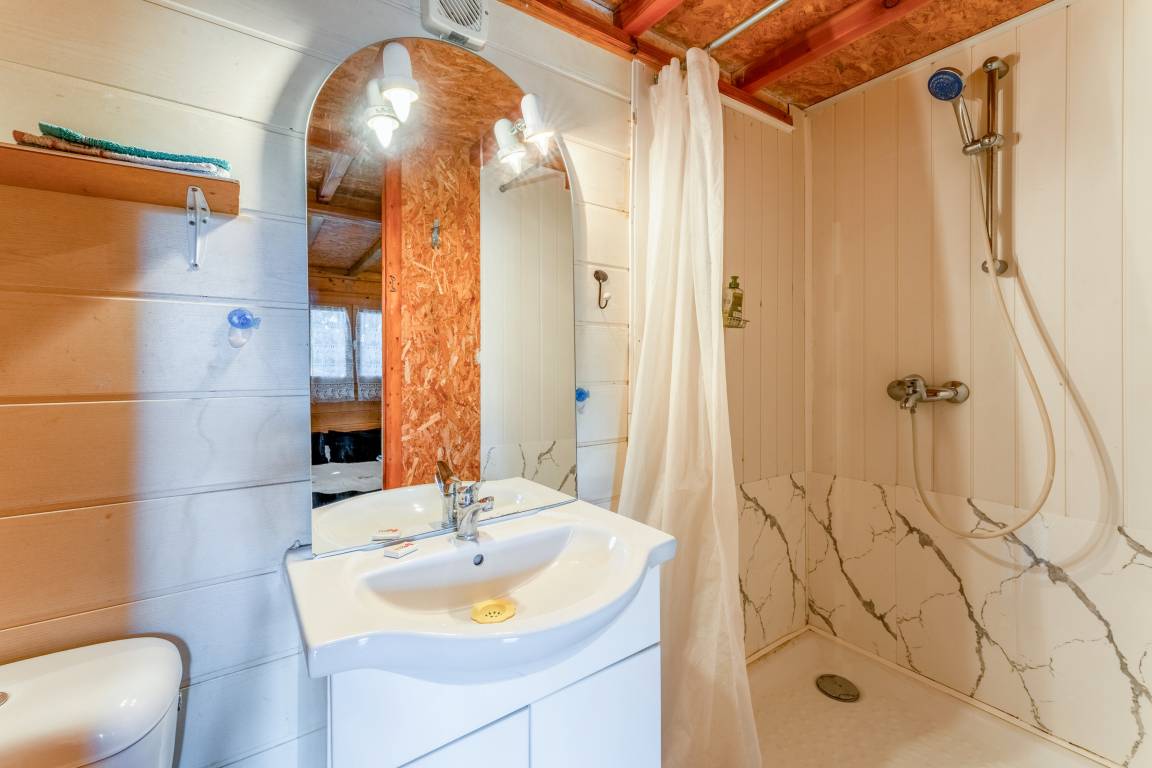27 M² Chalet ∙ 1 Chambre ∙ 3 Personnes - Pont-Saint-Esprit