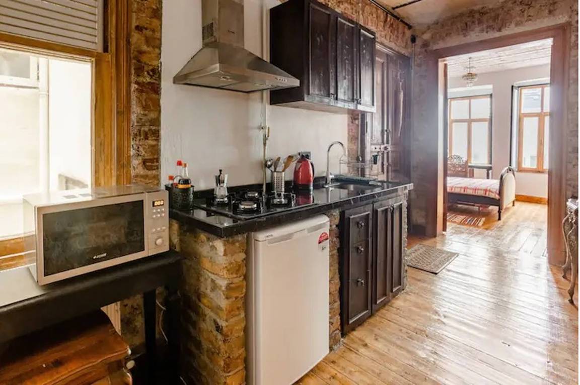 100 M² Apartment ∙ 2 Bedrooms ∙ 9 Guests - Beyoğlu