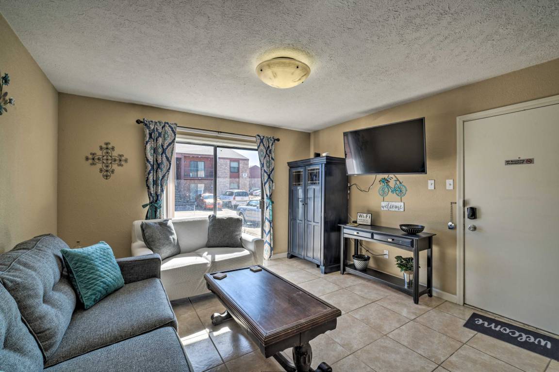 62 M² Apartment ∙ 1 Bedroom ∙ 4 Guests - Bryan, TX