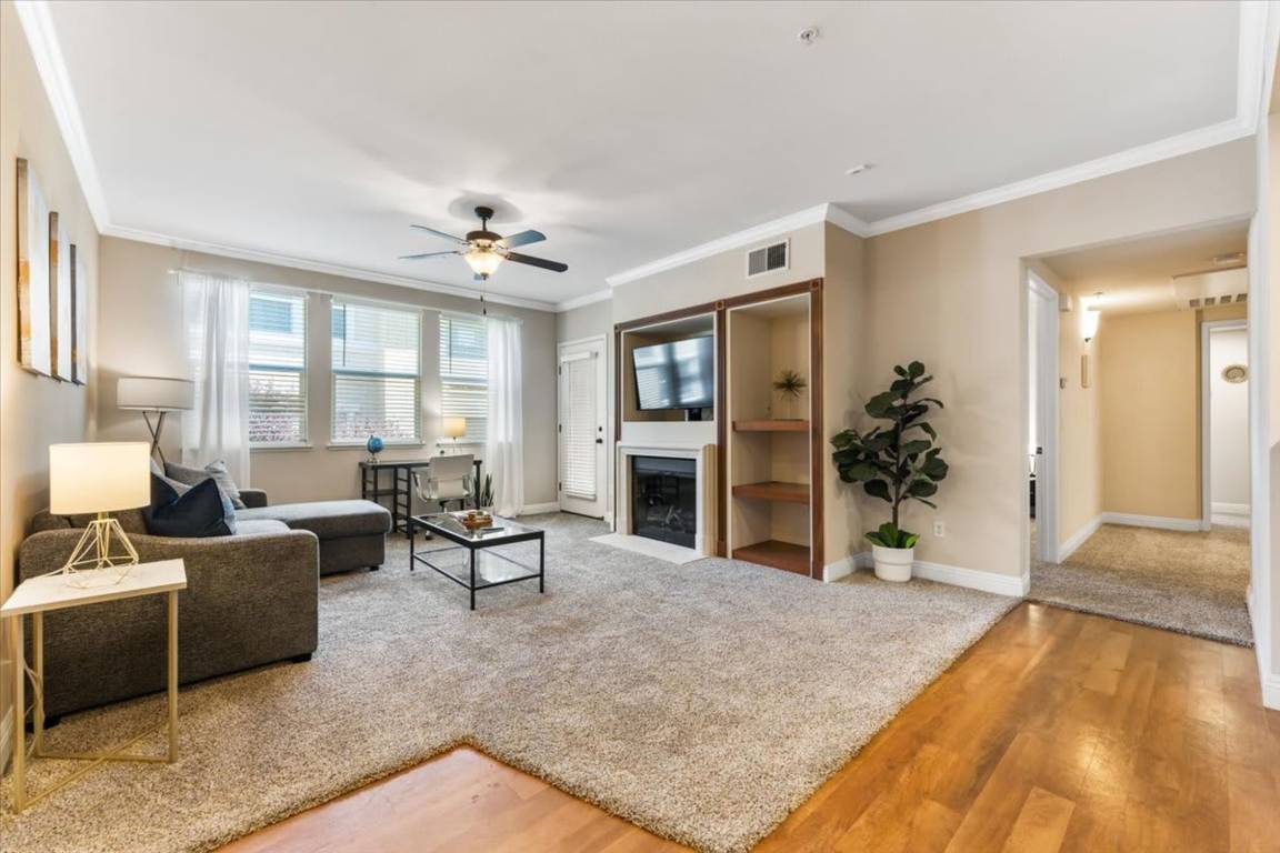 101 M² Apartment ∙ 2 Bedrooms ∙ 5 Guests - Reno, NV