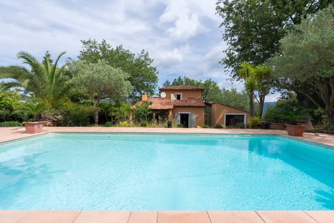 20 M² Studio ∙ 2 Gasten - Montauroux