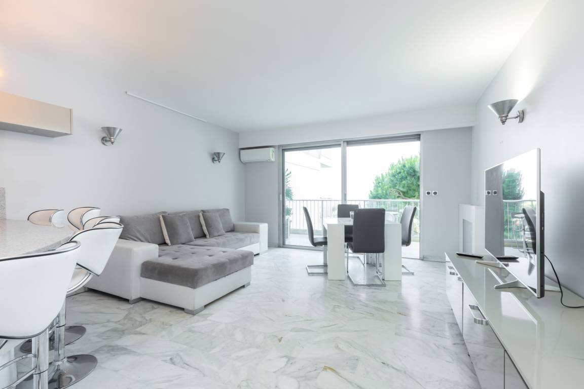 66 M² Appartement ∙ 2 Chambres ∙ 4 Personnes - ibis Nice Aéroport Promenade des Anglais