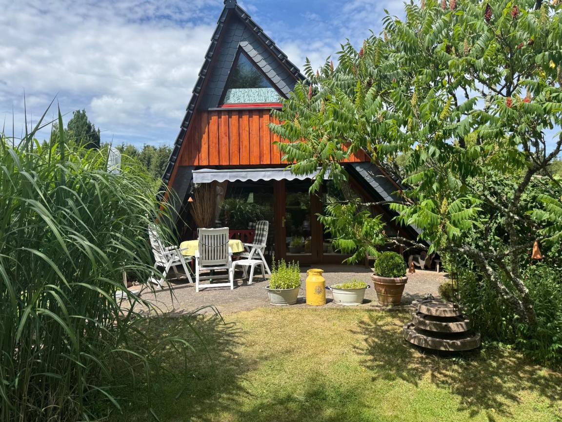 65 M² Ferienhaus ∙ 2 Schlafzimmer ∙ 4 Gäste - Nettersheim