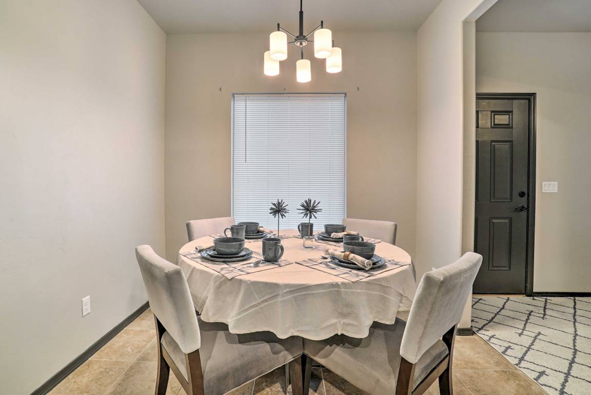 139 M² Apartment ∙ 3 Bedrooms ∙ 6 Guests - El Paso, TX