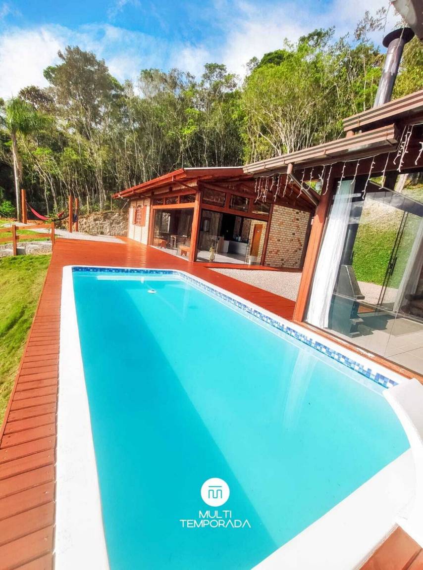 200 M² Casa ∙ 3 Quartos ∙ 12 Hóspedes - Santo Amaro da Imperatriz