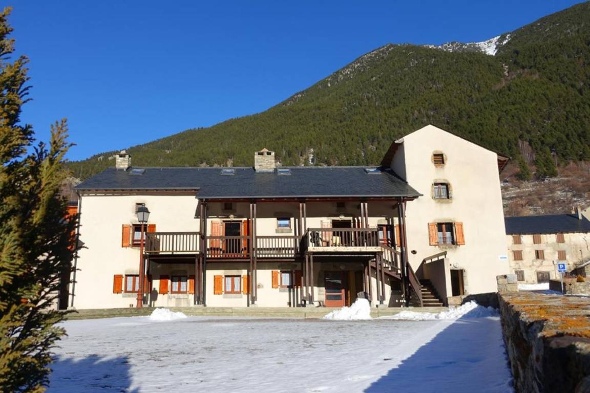 75 M² Gîte ∙ 2 Chambres ∙ 4 Personnes - Etang du Lanoux