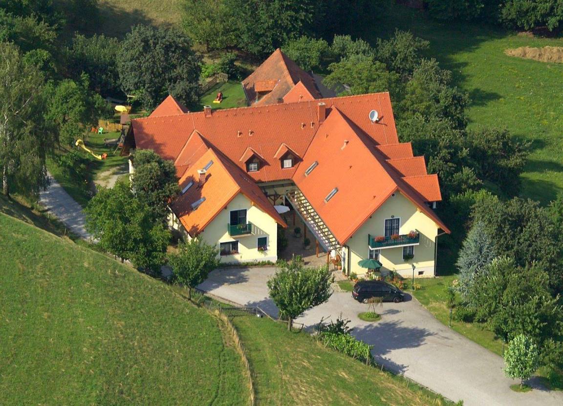 25 M² Hotel ∙ 1 Bedroom ∙ 2 Guests - Szentgotthárd