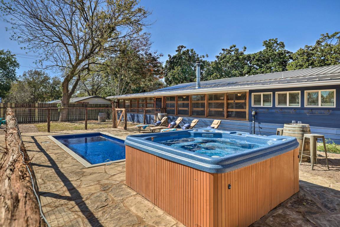 179 M² Huis ∙ 4 Slaapkamers ∙ 8 Gasten - Fredericksburg, TX