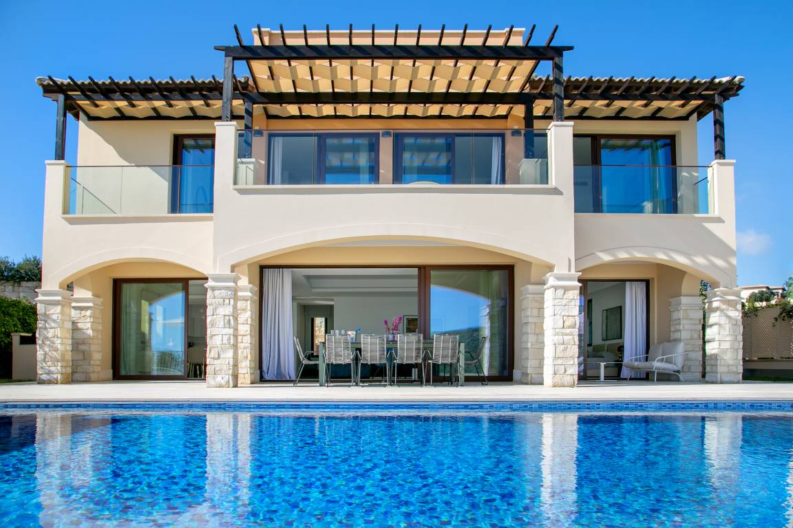 Bed And Breakfast ∙ 5 Bedrooms ∙ 10 Guests - Cyprus