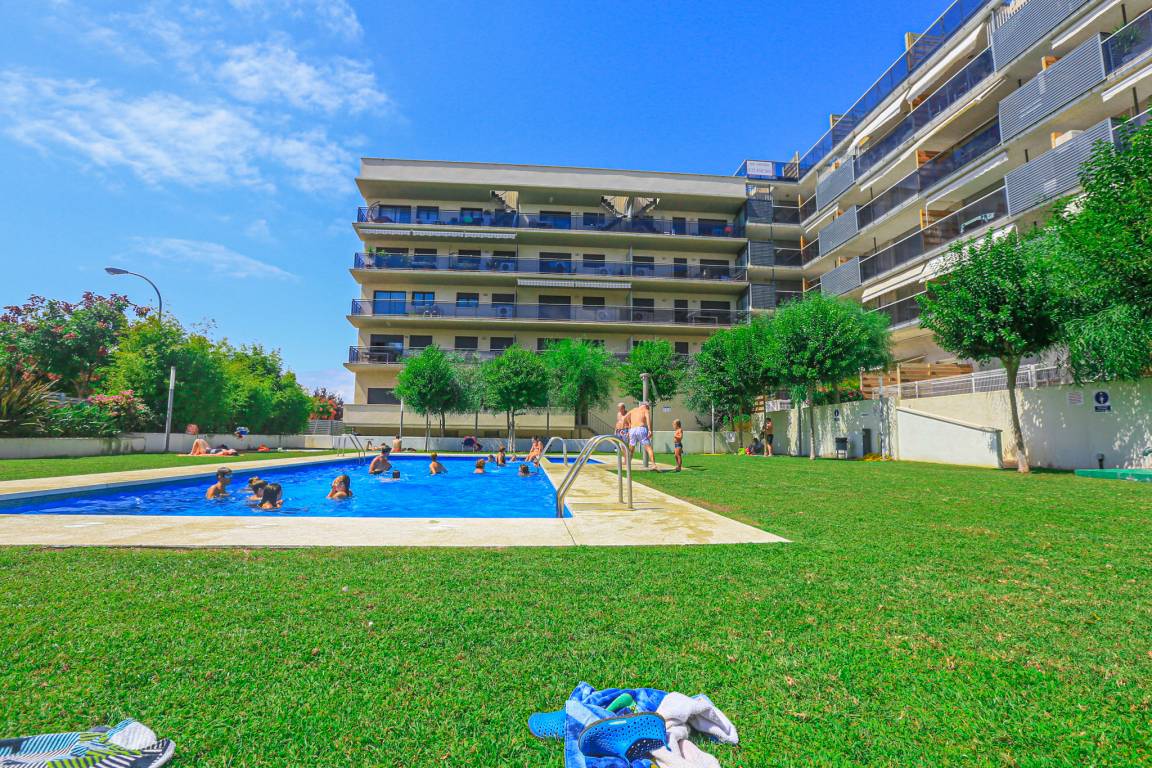 68 M² Apartamento ∙ 2 Habitaciones ∙ 5 Huéspedes - Cambrils