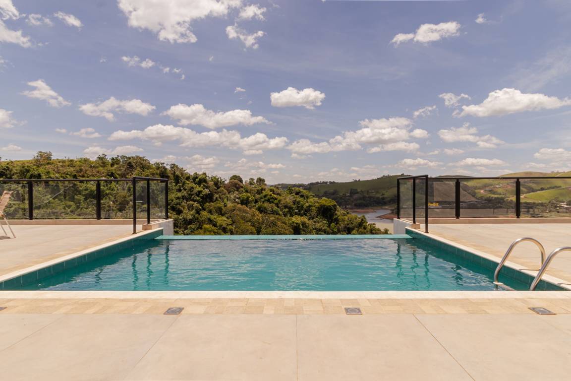 326 M² Casa ∙ 3 Quartos ∙ 12 Hóspedes - São José dos Campos