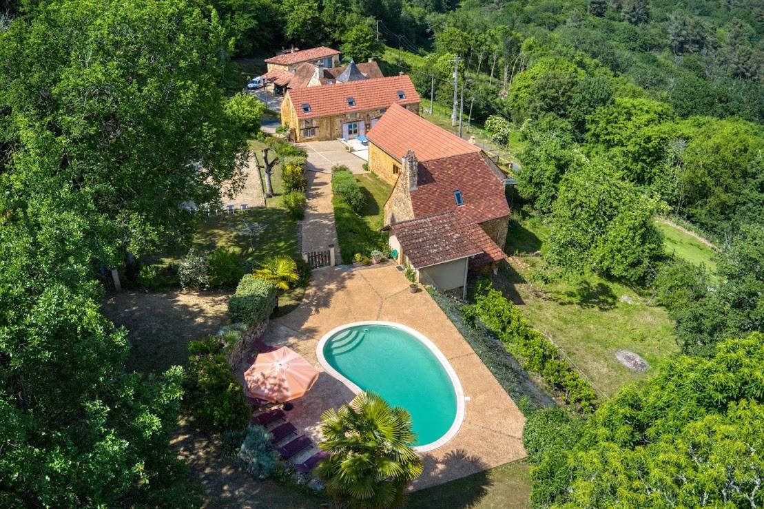 160 M² House ∙ 4 Bedrooms ∙ 9 Guests - Dordogne