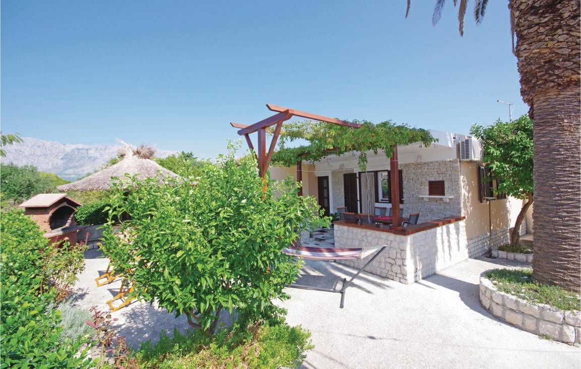 63 M² Ferienhaus ∙ 3 Schlafzimmer ∙ 6 Gäste - Drvenik