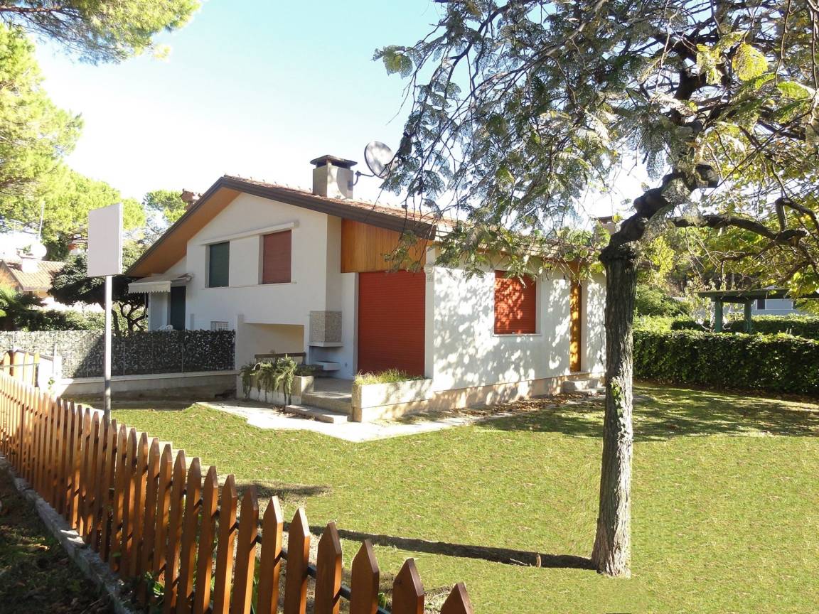 55 M² Villa ∙ 3 Bedrooms ∙ 5 Guests - Bibione