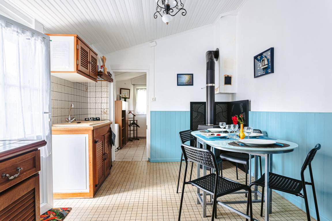 40 M² Huis ∙ 1 Slaapkamer ∙ 4 Gasten - Ronce-les-Bains