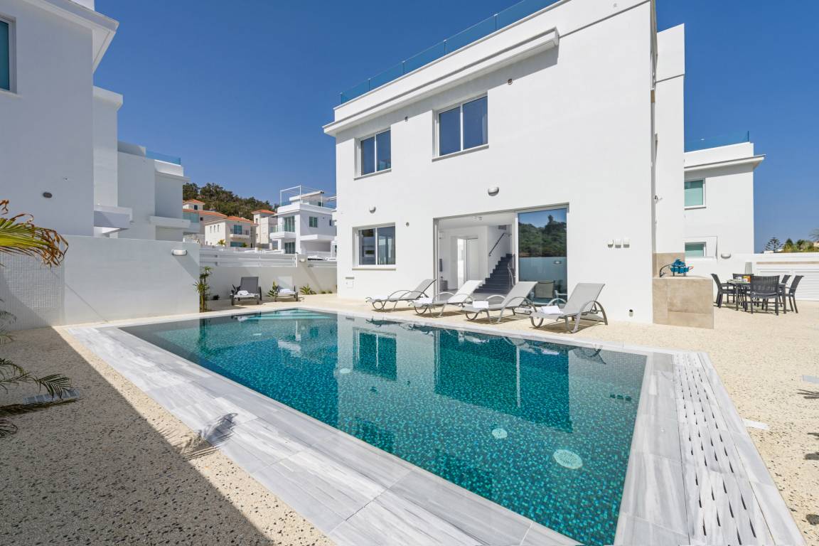 160 M² Villa ∙ 3 Sovrum ∙ 6 Gäster - Protaras