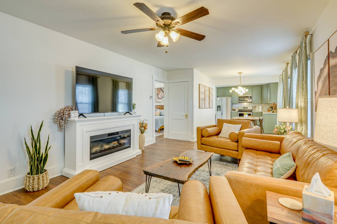 102 M² Ferienhaus ∙ 2 Schlafzimmer ∙ 6 Gäste - Springfield, MO