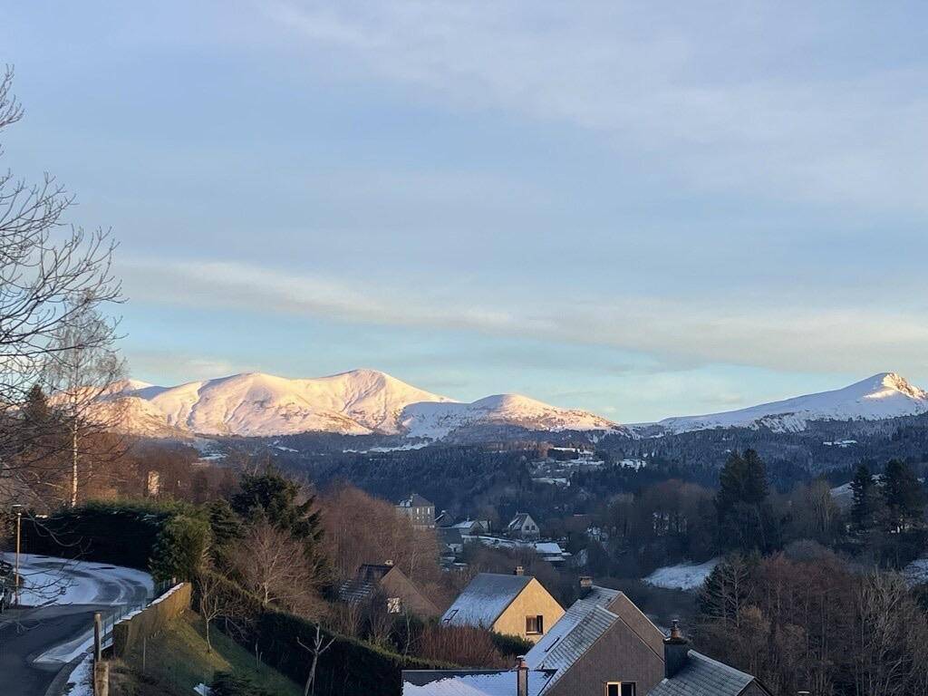 95 M² Gîte ∙ 3 Chambres ∙ 6 Personnes - Picherande