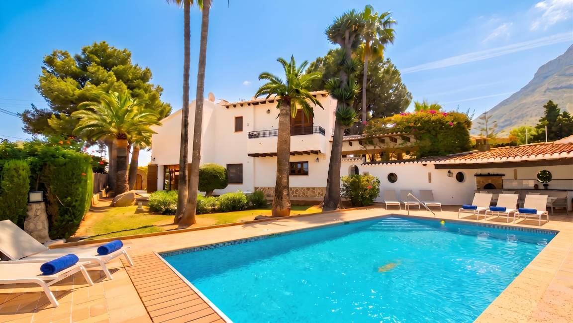 250 M² Maison De Vacances ∙ 4 Chambres ∙ 8 Personnes - Dénia