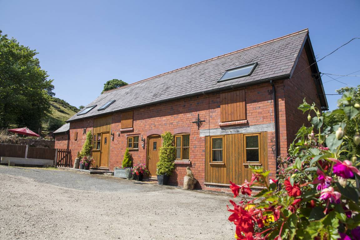 85 M² Cottage ∙ 2 Bedrooms ∙ 4 Guests - Llangollen
