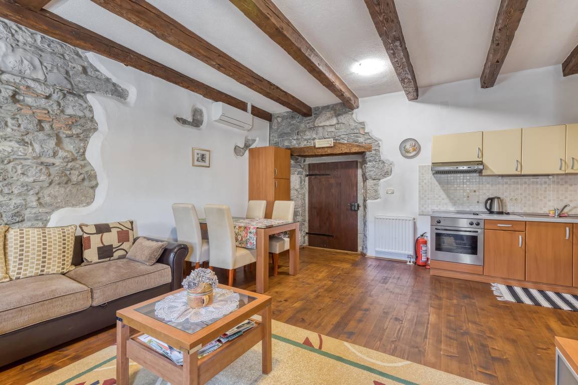 43 M² House ∙ 1 Bedroom ∙ 4 Guests - Štanjel