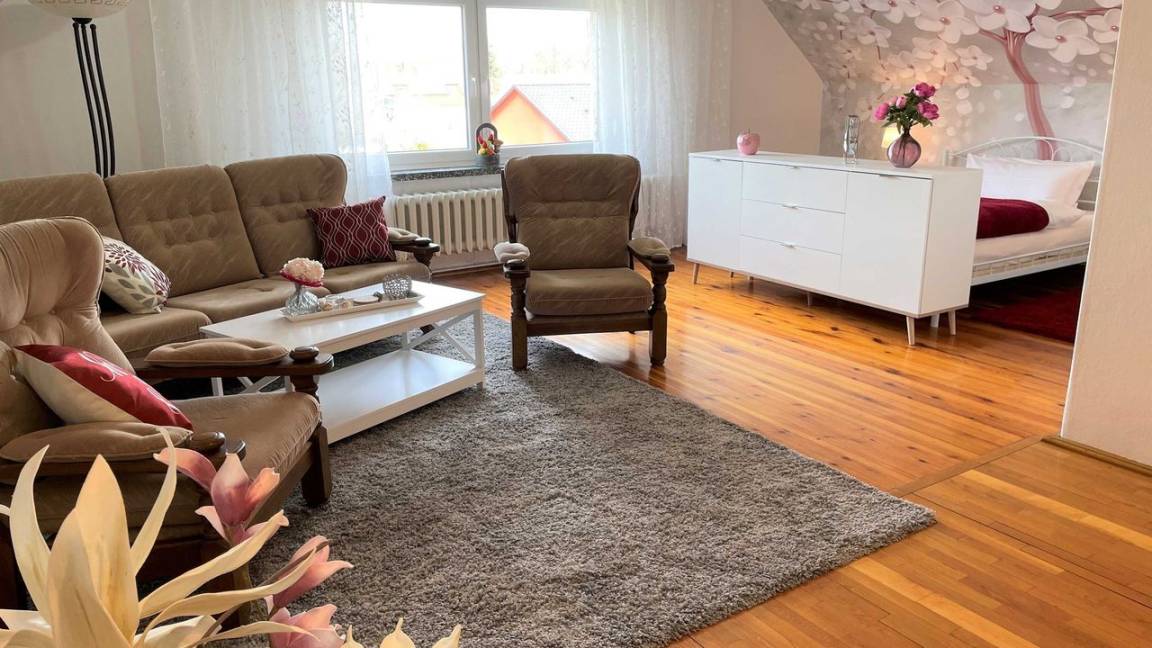 75 M² Ferienwohnung ∙ 1 Schlafzimmer ∙ 5 Gäste - Lübbenau/Spreewald