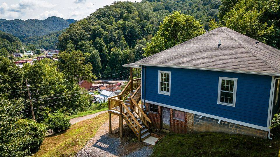93 M² Cabin ∙ 2 Bedrooms ∙ 4 Guests - West Virginia