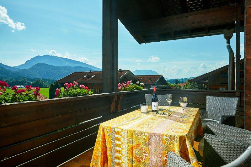 130 M² Ferienwohnung ∙ 2 Schlafzimmer ∙ 4 Gäste - Reit