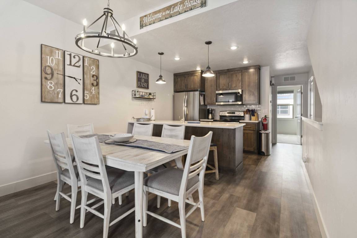145 M² Apartment ∙ 3 Bedrooms ∙ 6 Guests - Payette Lake, ID