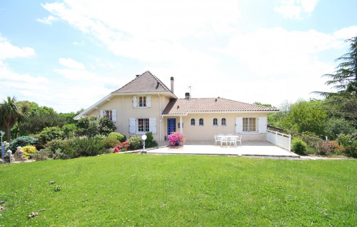 100 M² Gîte ∙ 3 Chambres ∙ 5 Personnes - Orthez
