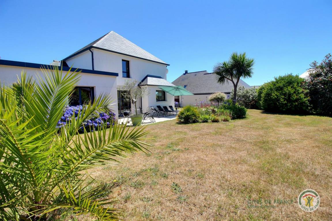 115 M² Gîte ∙ 4 Chambres ∙ 8 Personnes - Perros-Guirec