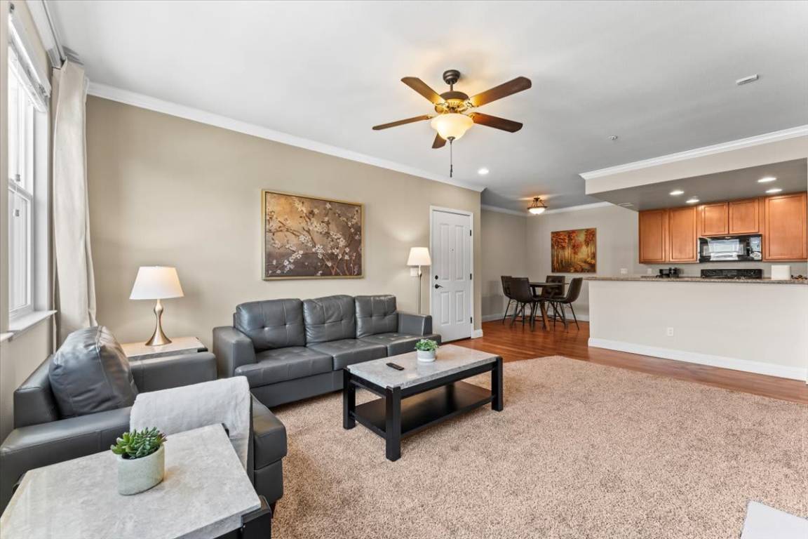 86 M² Apartamento ∙ 1 Habitación ∙ 2 Huéspedes - Reno